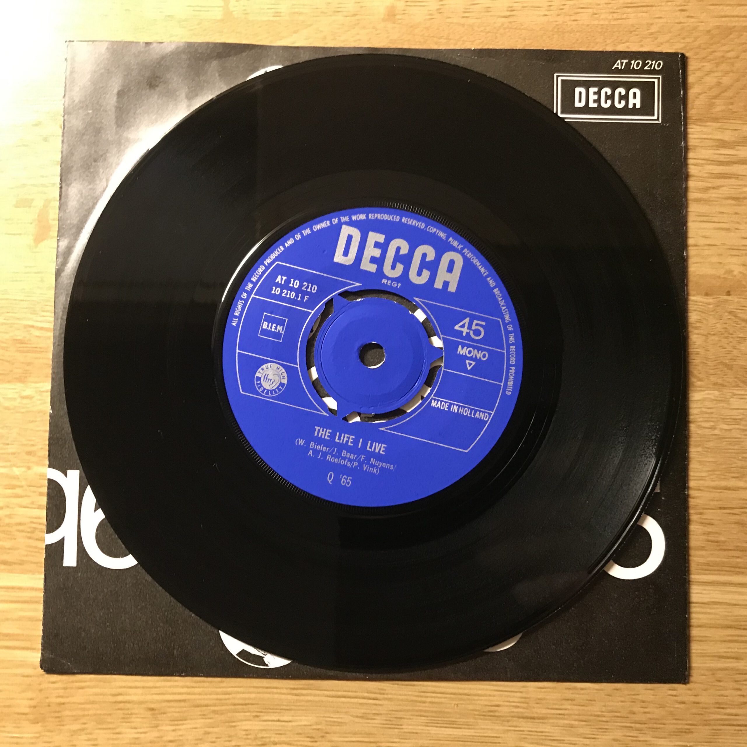 Q65 - The Life I Live / Cry in the Night (7"si NL 1966) - Het Plaathuis